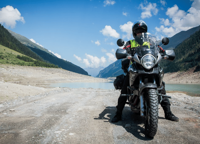 Kelebihan Motor Touring 250cc Dua Silinder | IDN Times