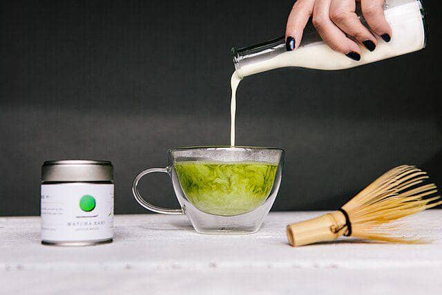 5 Tips Bikin Matcha Latte yang Creamy dan Gak Pahit | IDN Times