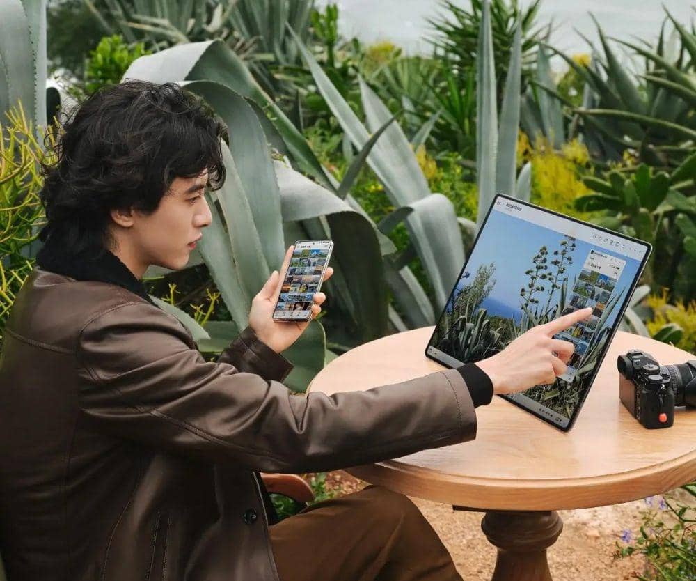 HUAWEI MateBook Fold, Laptop Layar Lipat Pertama HarmonyOS | IDN Times