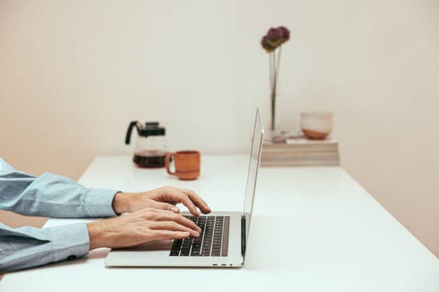 50 Contoh Balasan Email Ditolak Kerja, Sopan dan Bijak! | IDN Times