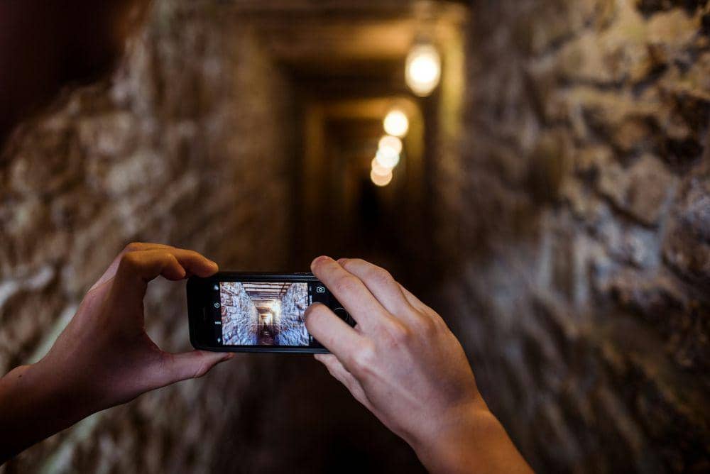 Reverse Image Search: Cara Cek Asal Foto dan Bongkar Hoaks | IDN Times