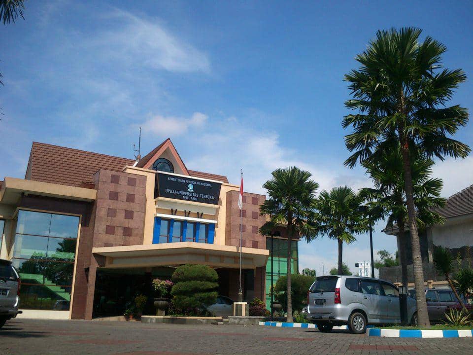 Biaya S2 Universitas Terbuka, Mulai dari Rp7 Jutaan! | IDN Times