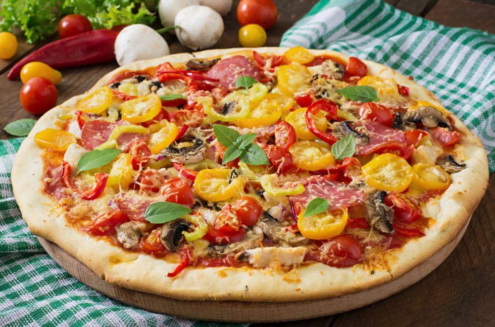 5 Perbedaan Adonan Pizza Tipis vs Tebal | IDN Times