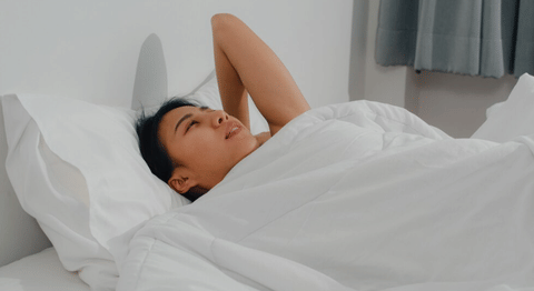 5 Penjelasan Hypnic Jerk, Sensasi Terjatuh saat Tidur | IDN Times