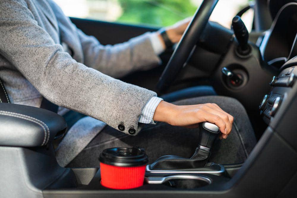 Mobil Manual vs Matik, Ini 7 Perbedannya! | IDN Times