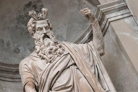 7 Dewa Terkuat dari Berbagai Mitologi Kuno, Siapa Saja? | IDN Times