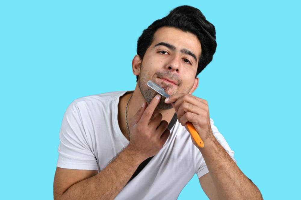 8 Tips Mencukur Kumis yang Nyaman dan Bebas Iritasi, Cek! | IDN Times