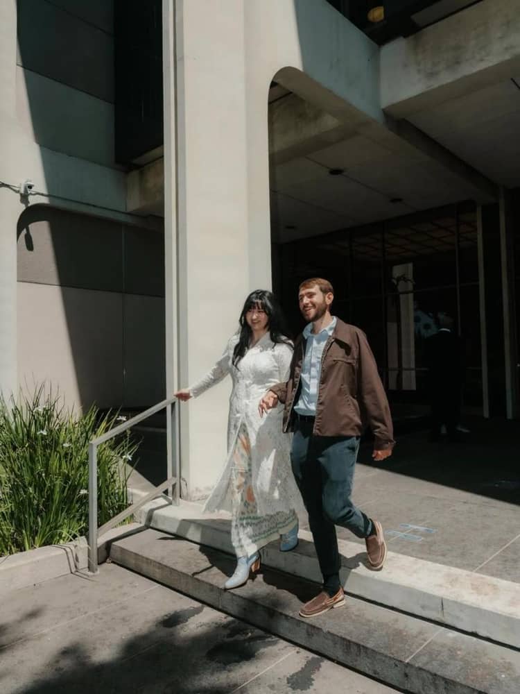 7 Gaya Simpel Stephanie Poetri di Momen Pernikahannya di AS | IDN Times