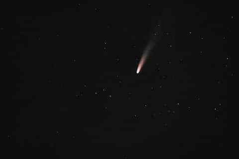 Hujan Meteor Epsilon Perseid 2025, Kapan Puncaknya? | IDN Times