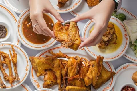 Daftar Menu RM Tjap Ajam 38 Bandung beserta Harganya | IDN Times