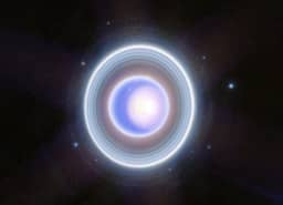5 Ciri-ciri Uranus, Ternyata Memiliki Banyak Cincin dan Satelit! | IDN ...