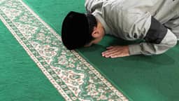 Batas Waktu Salat Isya Sampai Jam Berapa? Simak Aturannya! | IDN Times