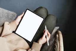 9 Cara Memilih Stylus Pen Terbaik untuk Tablet | IDN Times