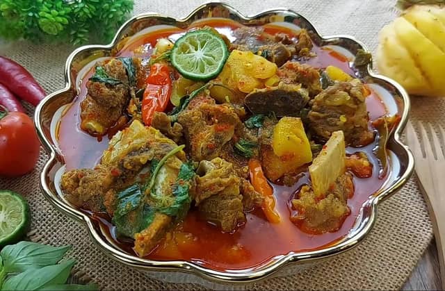 Resep Pindang Tulang Iga Sapi Khas Palembang, Kuahnya Segar Banget ...