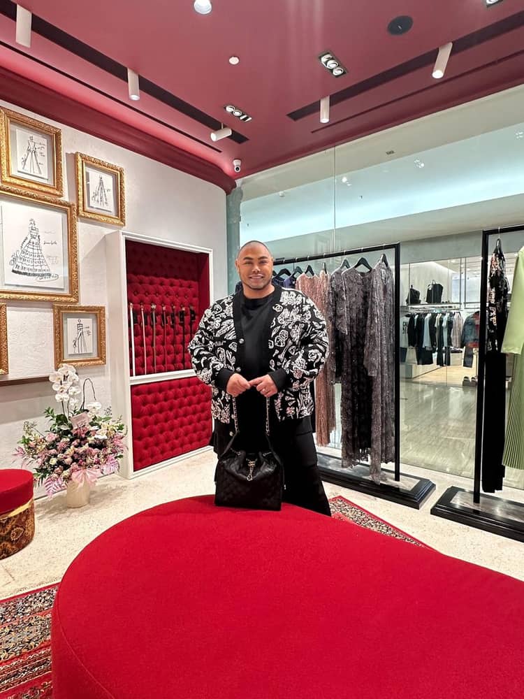 Potret Ivan Gunawan Pulang ke Indonesia usai Naik Haji, Langsung ...