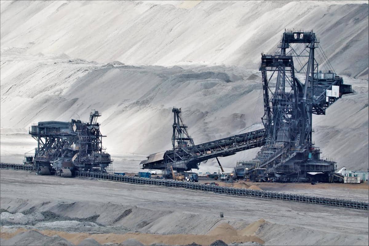 Apa Itu Perminas? Ini 3 Fakta BUMN Baru Pengelola Mineral Kritis | IDN ...