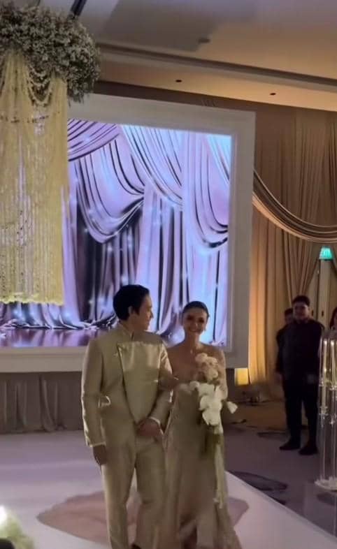 Potret Resepsi Pernikahan Amanda Rawles dan Adriel Susanteo di Jakarta | IDN Times