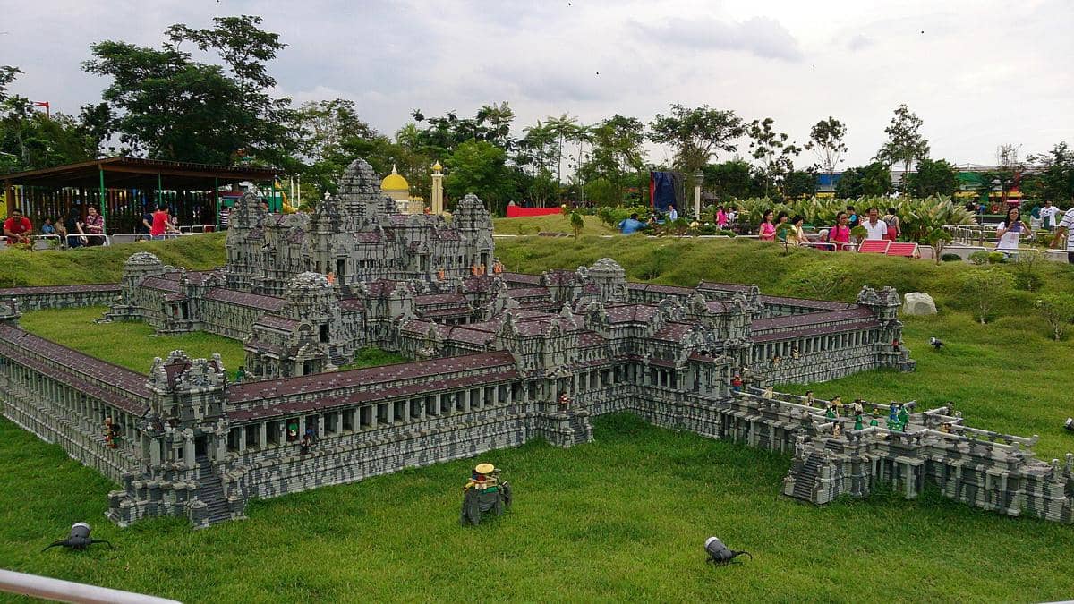 LEGOLAND Malaysia: Lokasi, Rute, Jam Buka, HTM, dan Tips Wisata | IDN Times