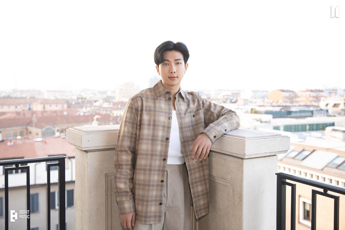3 Idol KPop yang Dulu Pakai Cyworld untuk Ngefans pada Artis Lain | IDN ...
