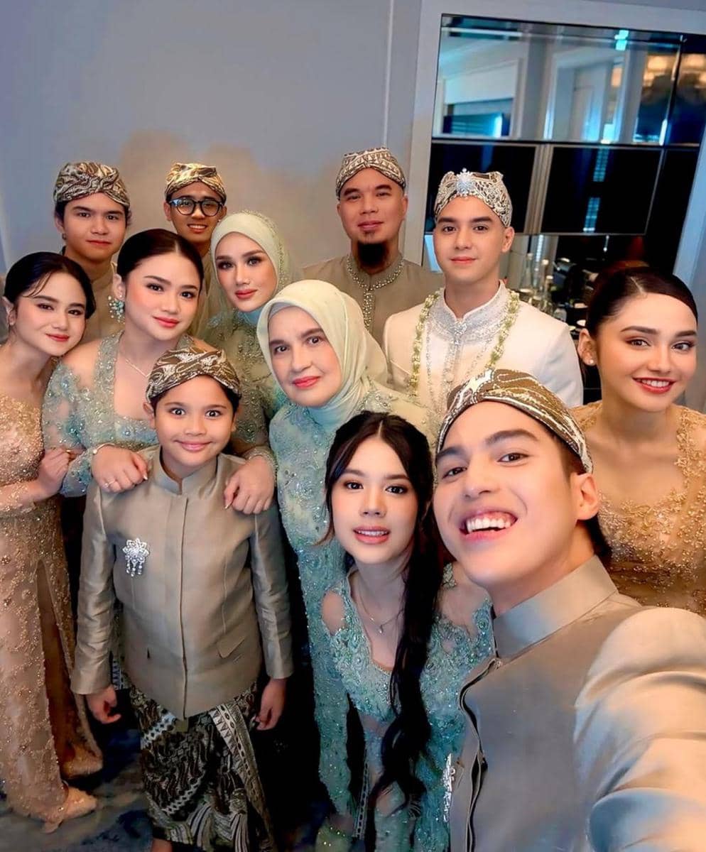 Potret Shafeea Ahmad di Pernikahan Al Ghazali dan Alyssa Daguise | IDN ...