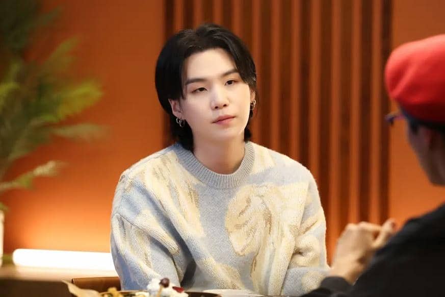 Resmi Selesai Wamil, SUGA BTS Tulis Surat untuk Fans | IDN Times