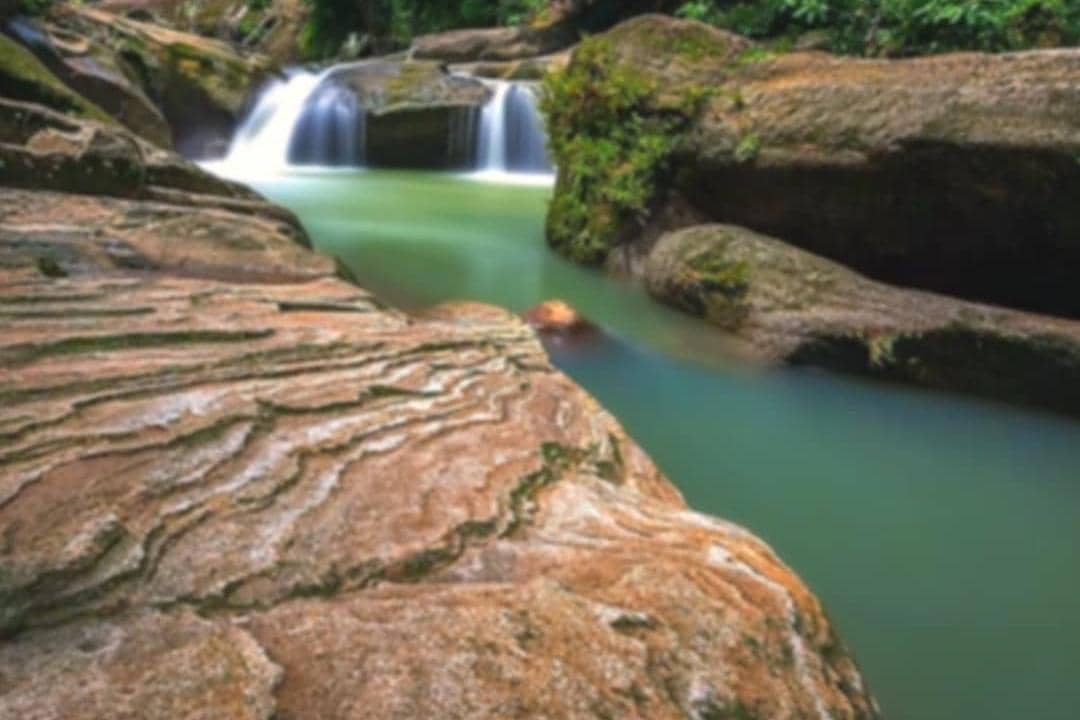 Luweng Sampang, Wisata Air Terjun Eksotis di Jogja | IDN Times Jogja