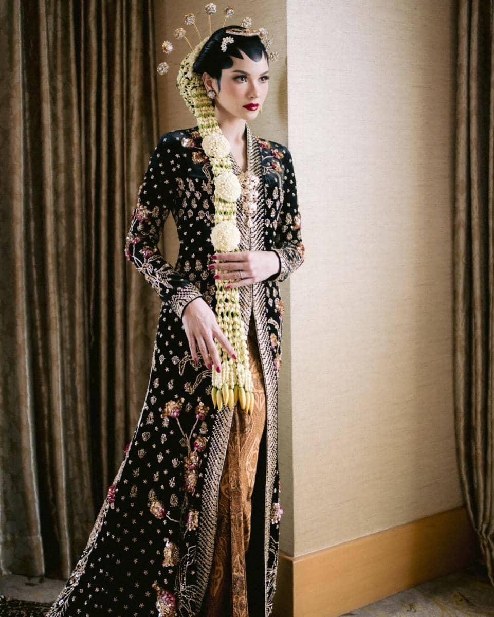 Pakem Paes Adat Jawa: Ageng, Yogya Putri, Solo Putri, Solo Basahan ...