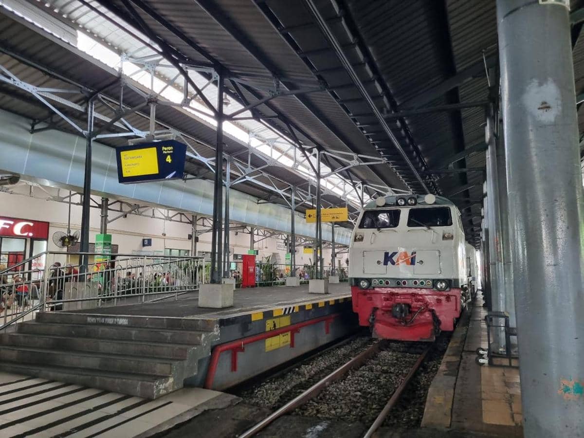Solar Panel di Stasiun Solo Balapan Catat Efisiensi Listrik Hingga 11 ...