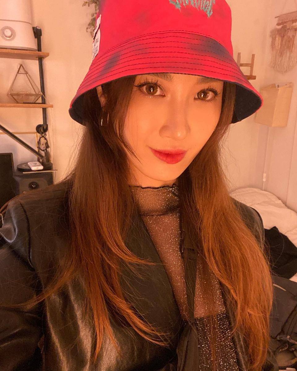 Biodata Profil EJAE, Pengisi Suara Rumi di Balik Lagu Huntrix | IDN Times