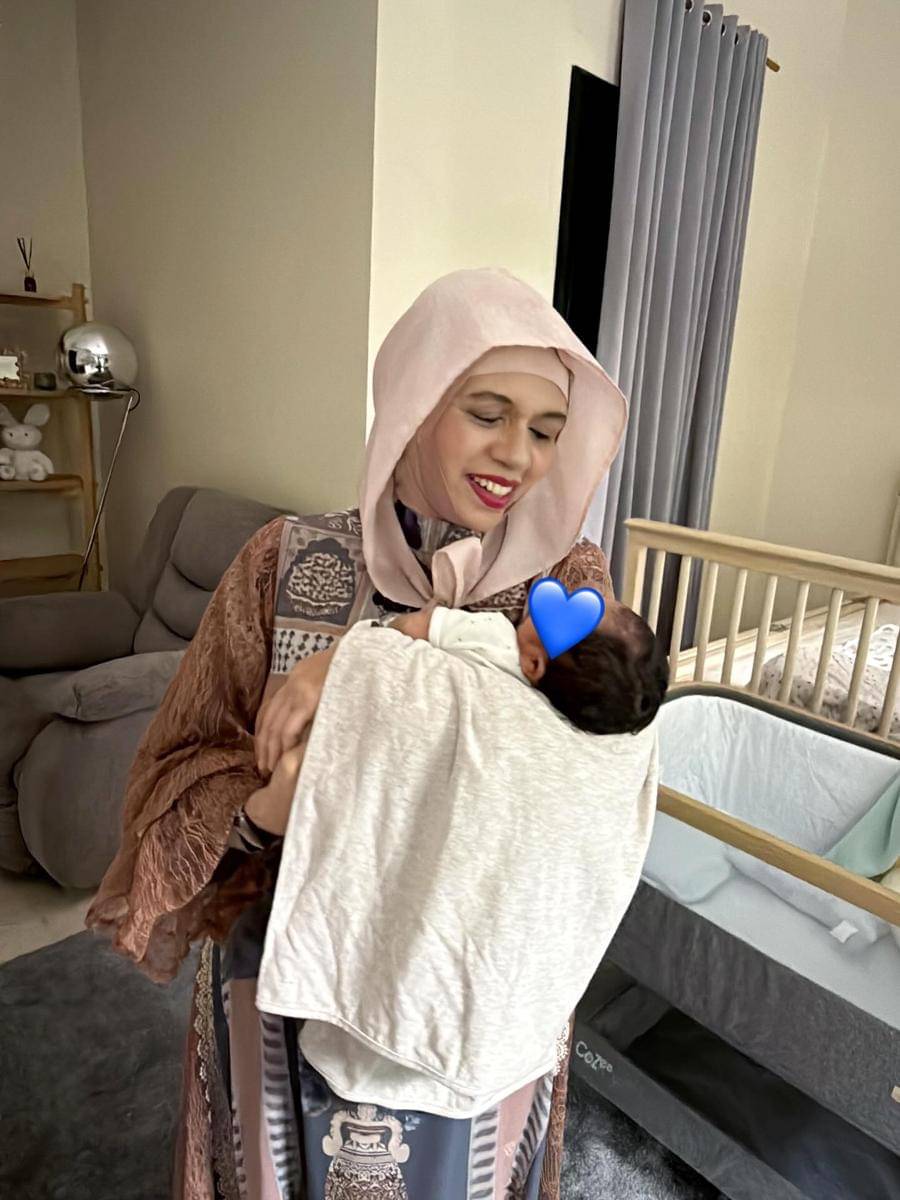 Potret Keluarga di Akikah Baby Arash, Anak Thariq dan Aaliyah | IDN Times