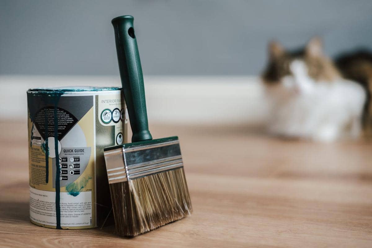 5 Rekomendasi Cat Kayu Terbaik Tahan Lama, Mulai dari Rp58 Ribuan ...