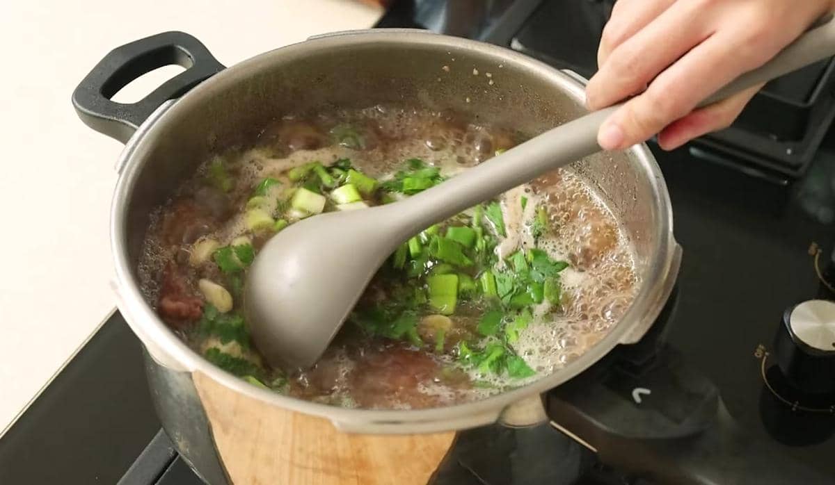 Resep Sup Daging Kacang Merah yang Gurih dan Bikin Rileks | IDN Times