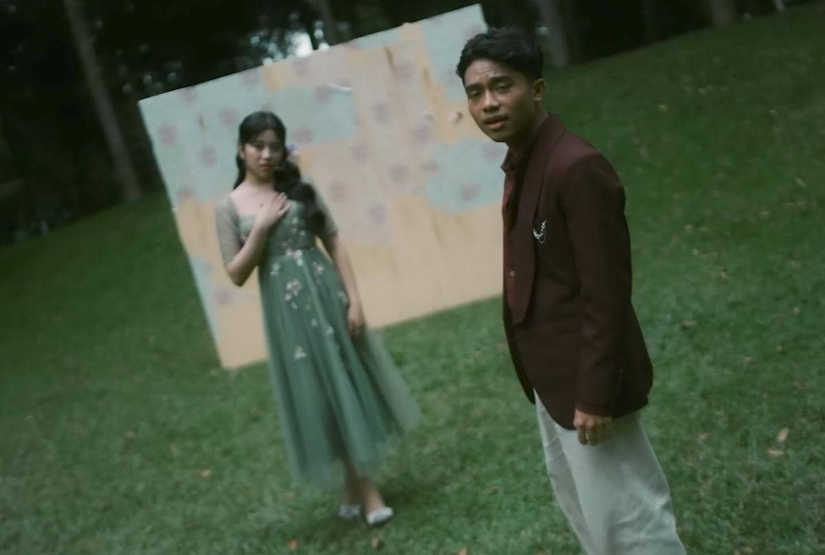 Lirik Lagu Percuma - Betrand Peto feat Anggis Devaki dan Maknanya | IDN ...