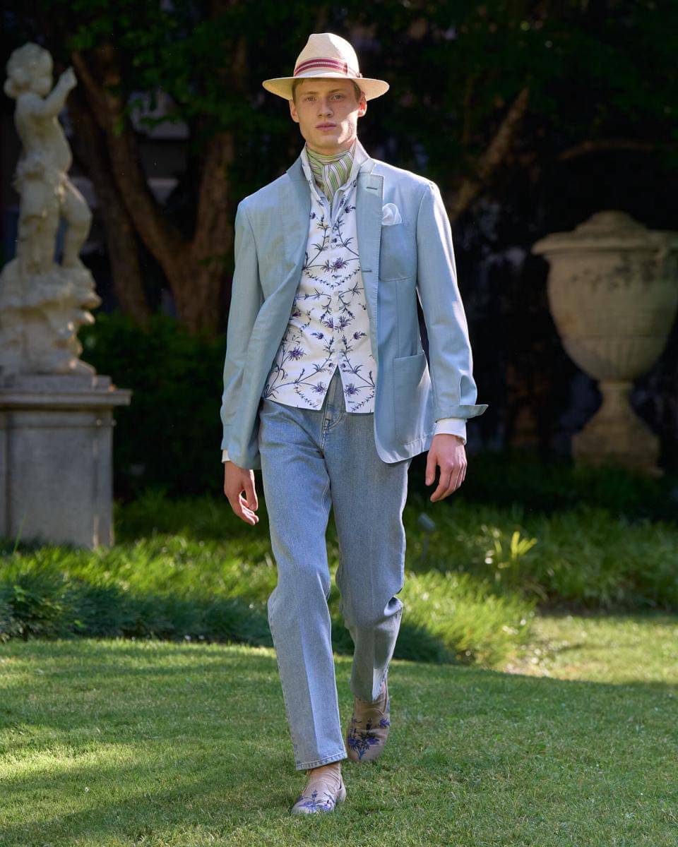 12 Koleksi Dunhill SS26 di Milan Men's Fashion Week, Windsor Look ...