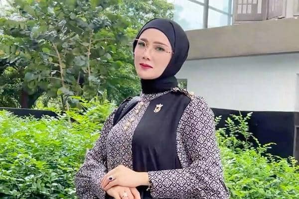Biodata dan Profil Mulan Jameela, Istri Ahmad Dhani | IDN Times