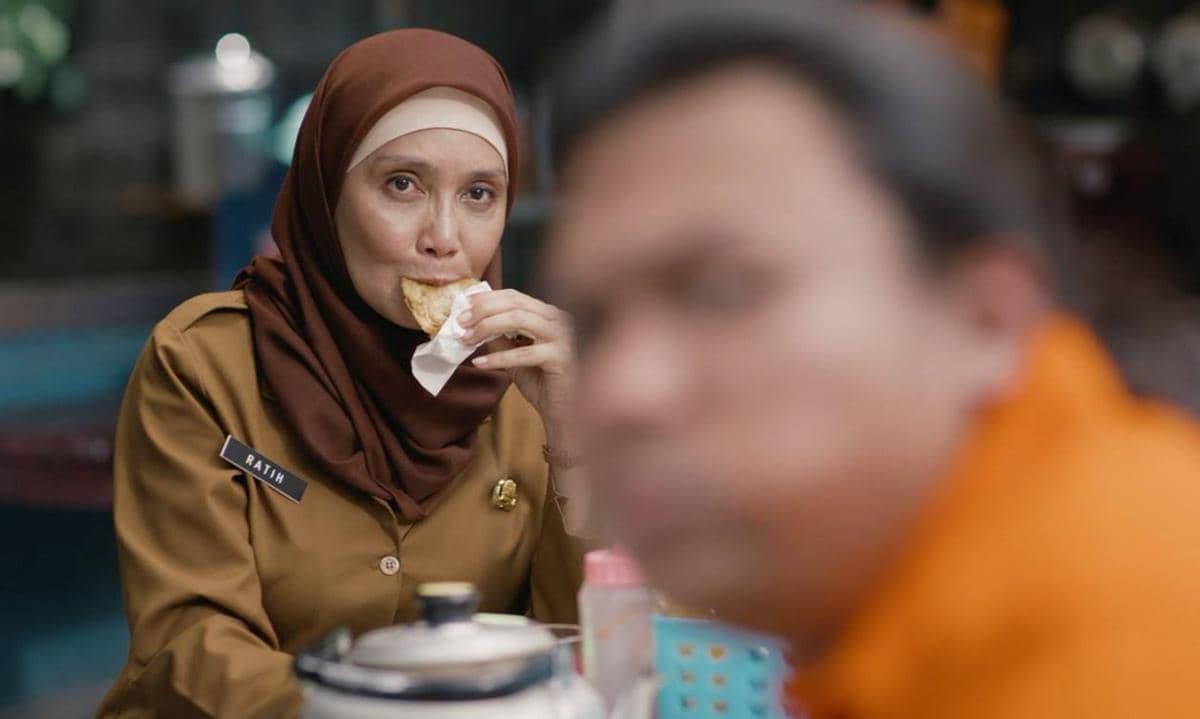 Review Film Agen +62, Bongkar Sindikat Judol dengan Aksi Konyol | IDN Times