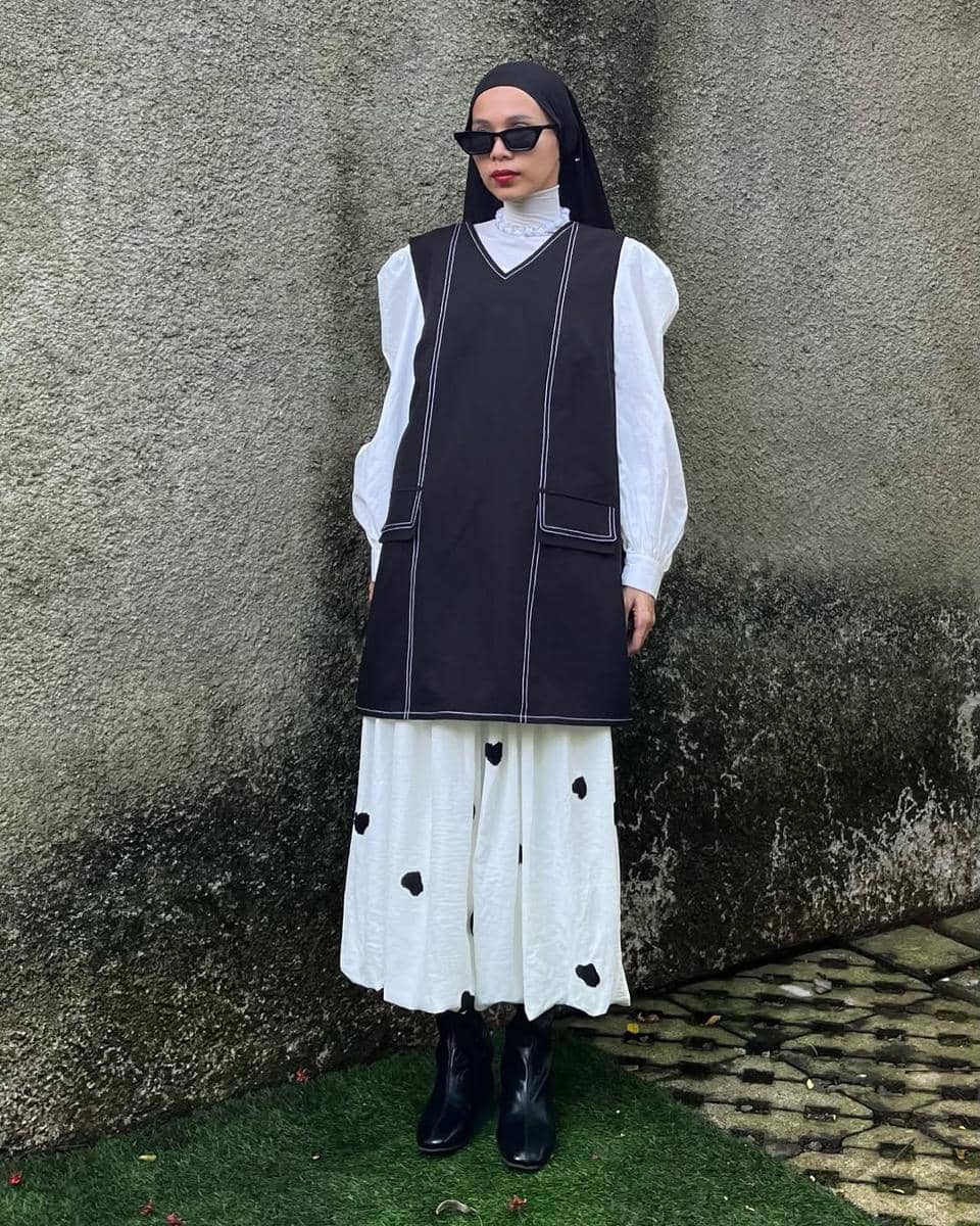 9 Inspirasi Outfit Monokrom ala Nadia Elok, Super Catchy! | IDN Times