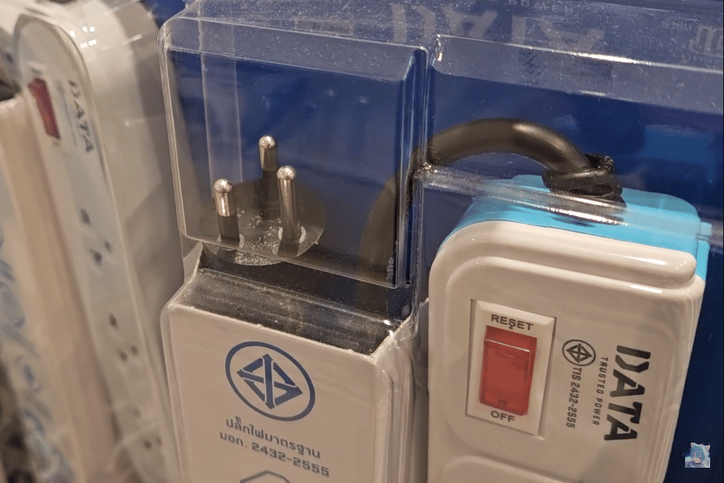 Mengenal Tipe Colokan di Luar Negeri, Info Penting bagi Traveler | IDN ...