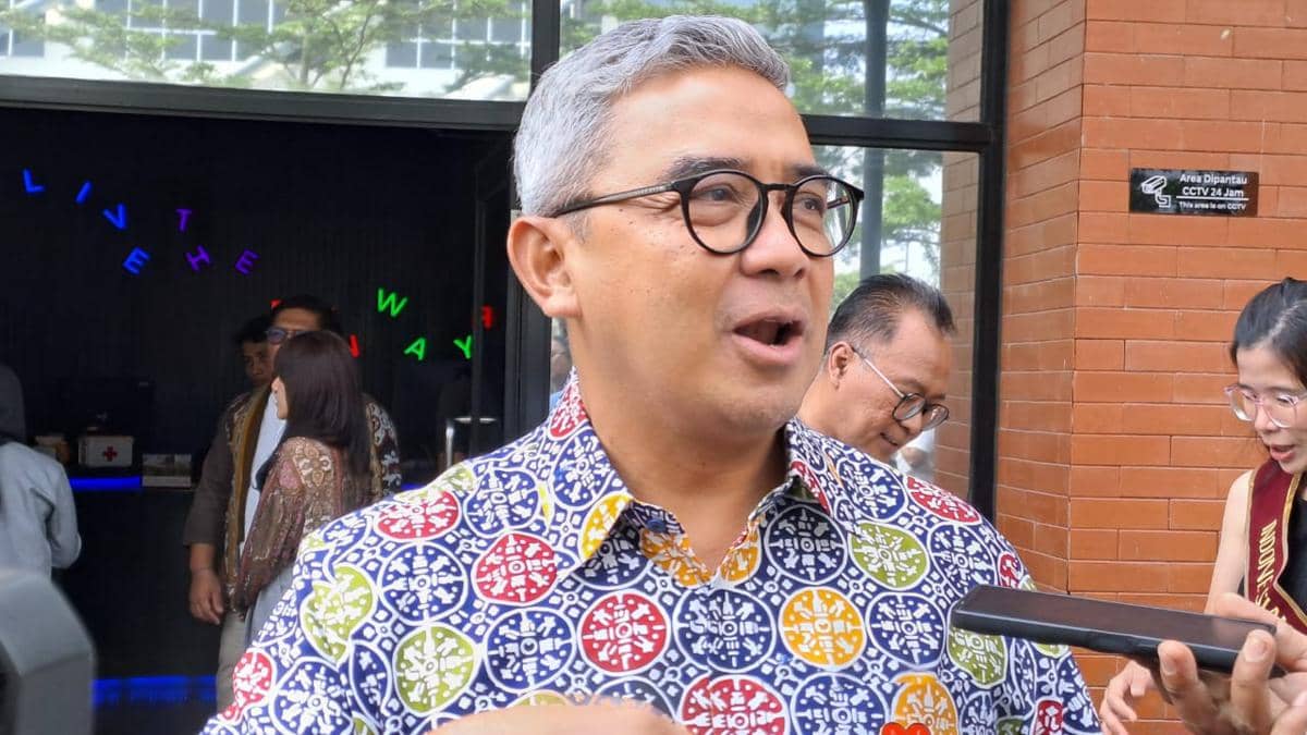 Dedi Mulyadi Geram Sampah Pasar Caringin Tidak Kunjung Selesai | IDN Times Jabar