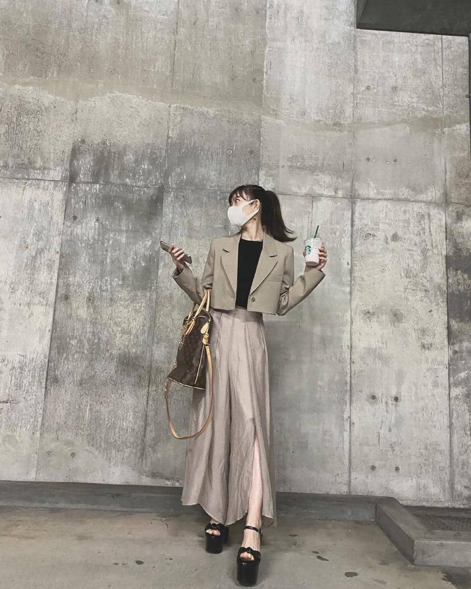 8 Ide Outfit Party ala Miyuki Watanabe, Dari Elegan hingga Kasual | IDN ...