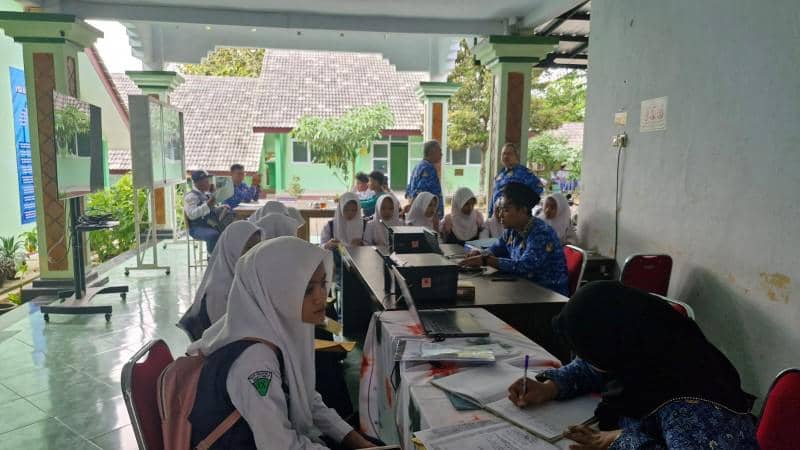 SPMB SMA dan SMK di Jabar Tidak Lagi Sediakan Program PAPS | IDN Times ...