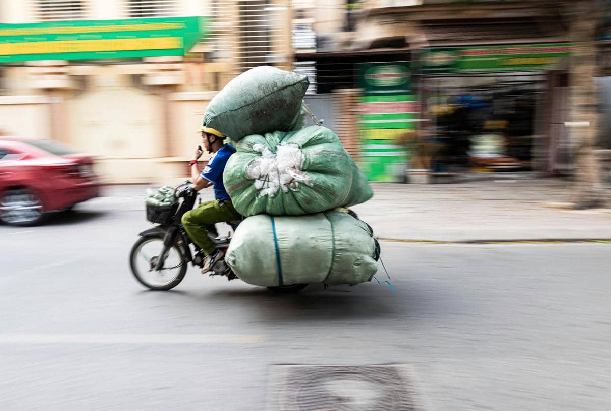 Teknik Berkendara agar Ban Motor Lebih Awet | IDN Times