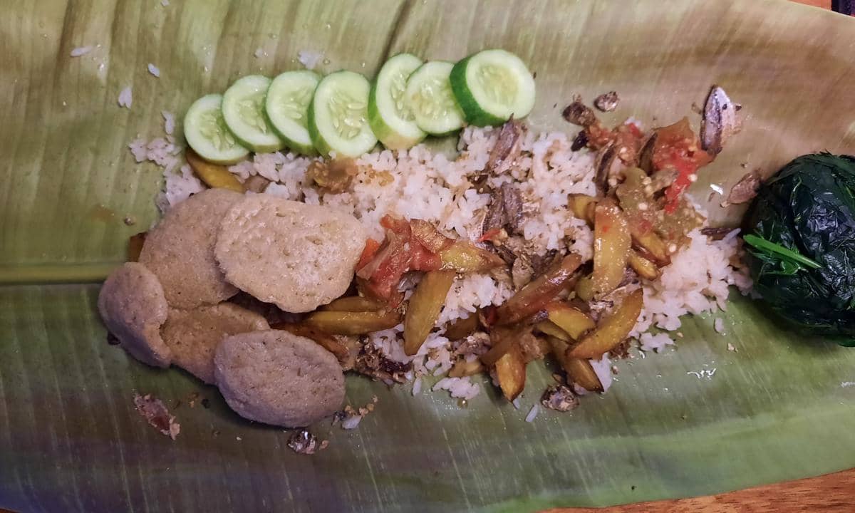 5 Perbedaan Nasi Liwet dan Nasi Uduk, Gurih tapi Beda Karakter | IDN Times