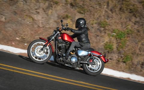 Tips Akselerasi Motor Agar Tidak Boros Bensin | IDN Times