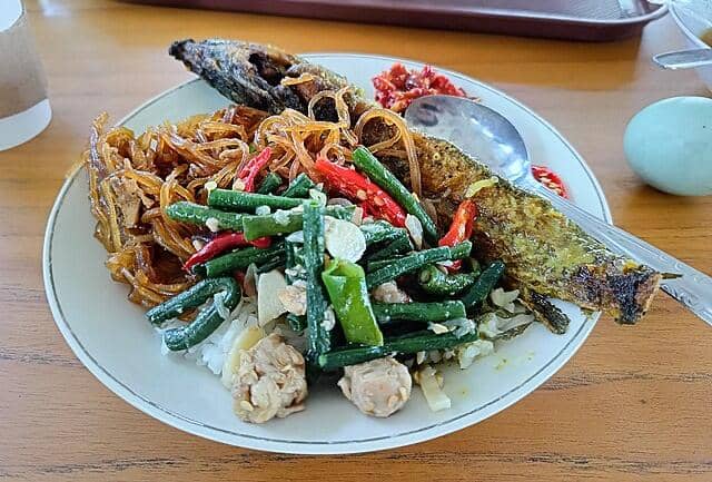 5 Tips Memasak Mangut Lele yang Gak Amis dan Bumbunya Meresap | IDN Times