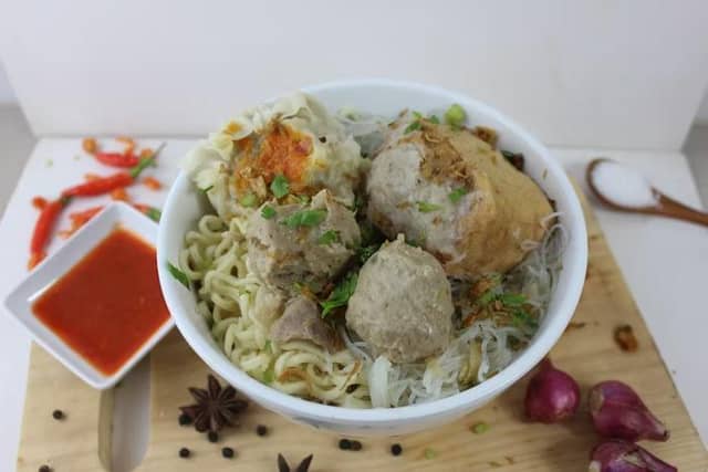 Warung Bakso Viral di Surabaya yang Lagi Naik Daun | IDN Times Jatim