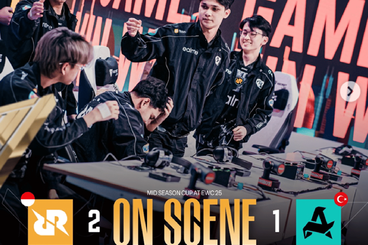 Rekap Hari Ke-4 Group Stage MSC x EWC 2025, RRQ ke Knockout Stage | IDN Times