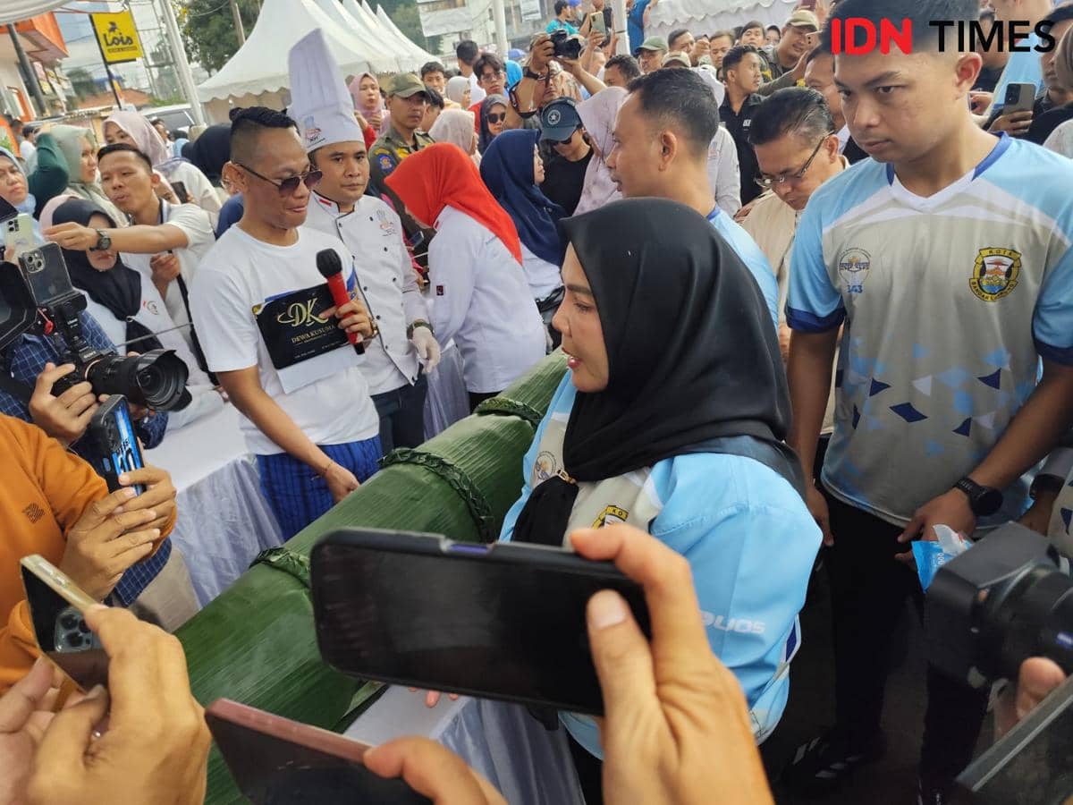 Pemkot Bandar Lampung Catat Rekor MURI Sekubal Terbesar di Dunia | IDN ...