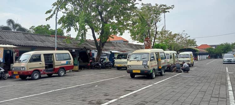 Warna Angkot di Bandung dan Rutenya, Jangan Salah Naik! | IDN Times