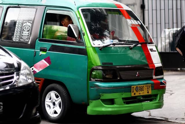 Warna Angkot di Bandung dan Rutenya, Jangan Salah Naik! | IDN Times